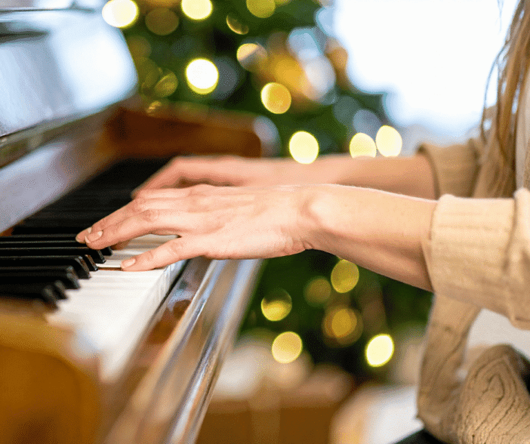 3 Easy Christmas Piano Songs Every Beginner Can Play This Week - The ...